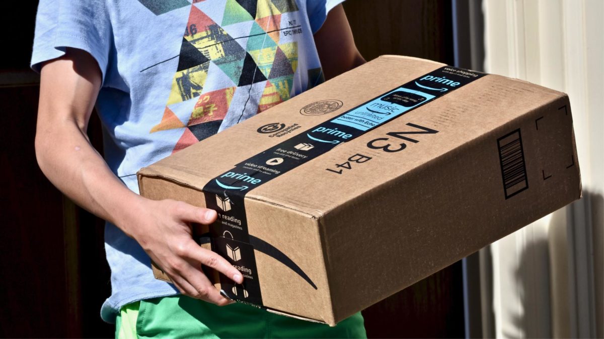 Amazon Counter arriva in Italia: ora i pacchi si ritirano anche al bar