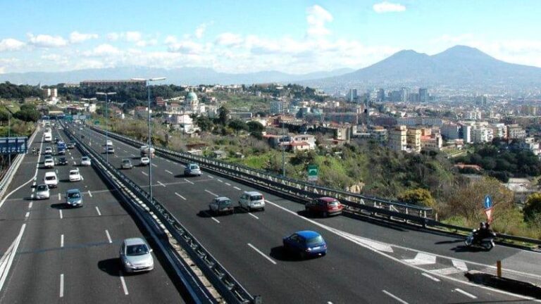 Smart Road, la Tangenziale di Napoli è la prima in Italia: cosa cambia ...
